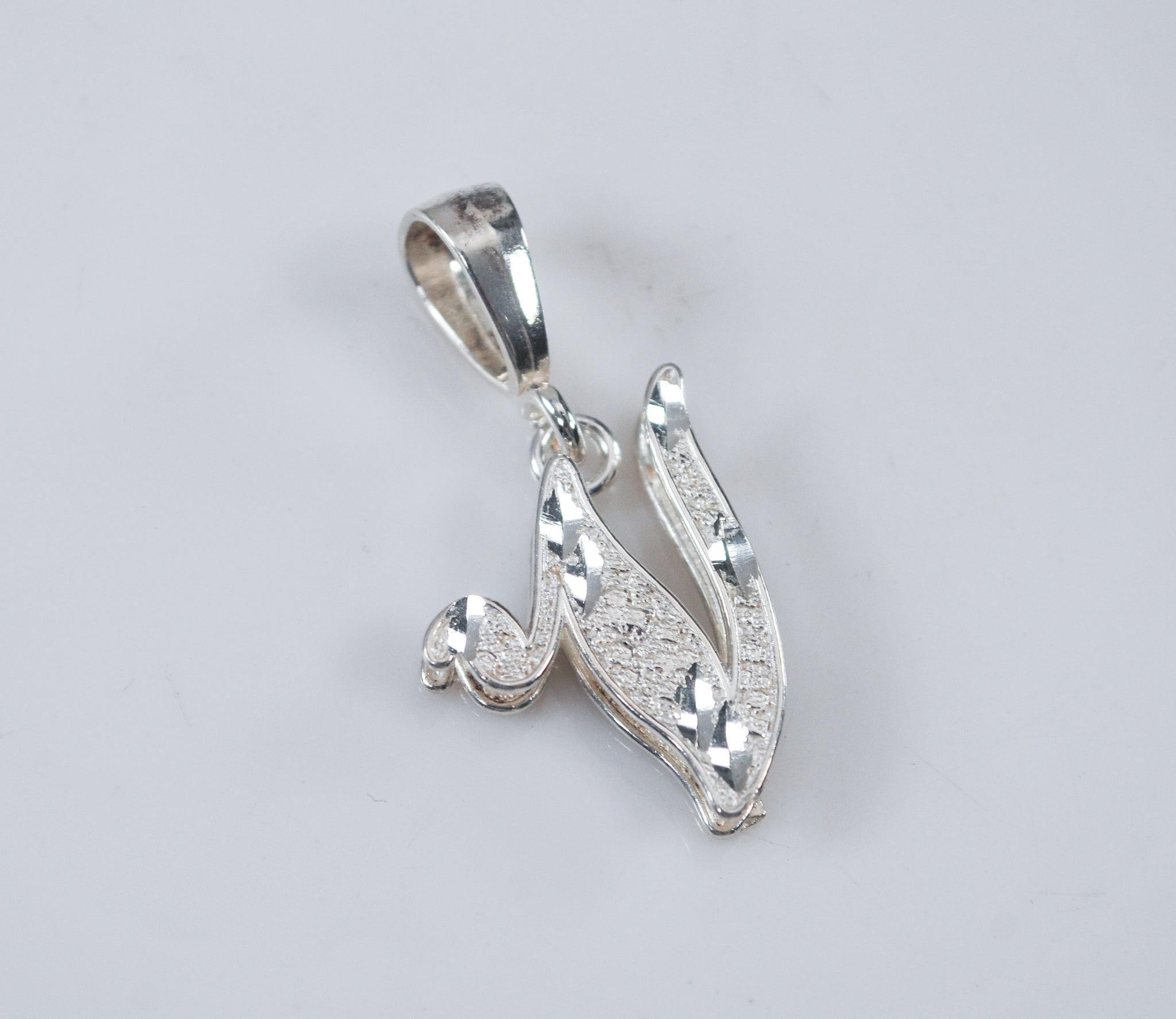 Signed Sterling Silver Initial V Pendant – Silver Vintage Jewelry