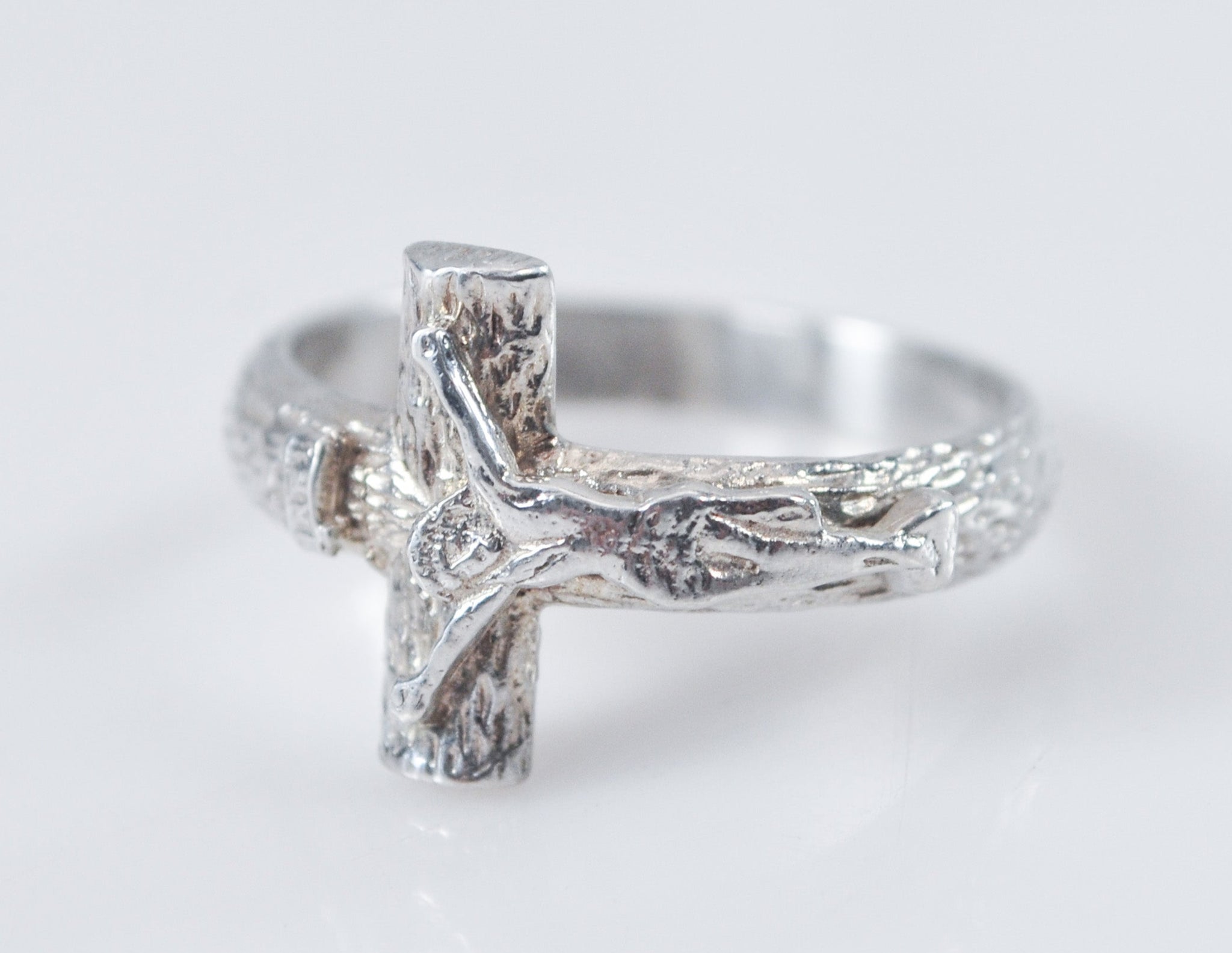 Sterling Silver Crucifix Ring – Silver Vintage Jewelry