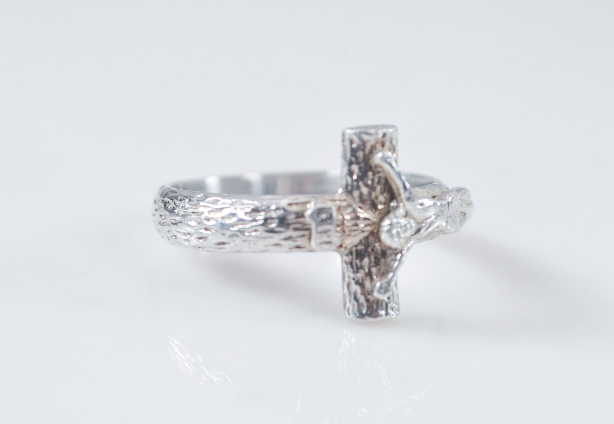 Sterling Silver Crucifix Ring – Silver Vintage Jewelry