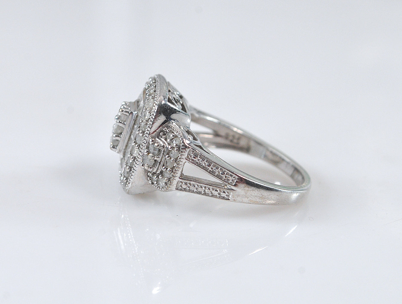 Sterling Silver Genuine Diamond Ring – silvervintagejewelry