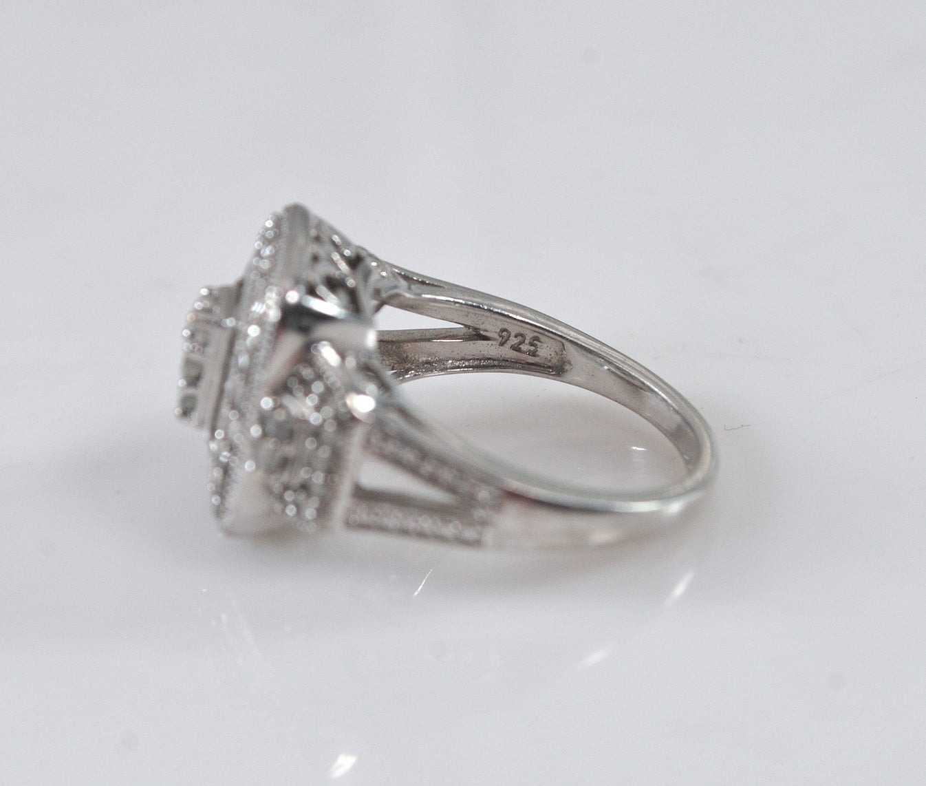 Sterling Silver Genuine Diamond Ring – silvervintagejewelry